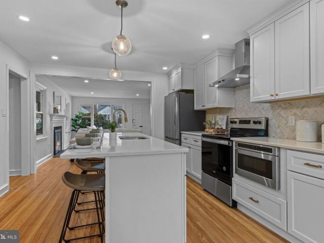 300 Barry Ln, Wallingford, PA