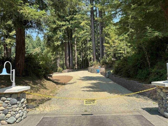 300 Bell Hole Loop, Crescent City, CA 95531