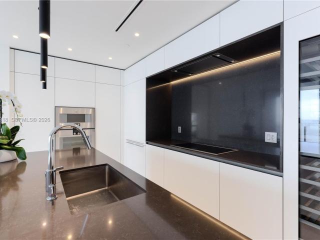 300 Biscayne Blvd Way, Unit 2702, Miami, FL 33131 | MLS #A12048