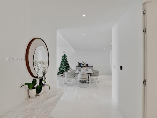 300 Biscayne Blvd Way, Unit 3304C, Miami, FL 33131 | MLS #A11932 | Compass