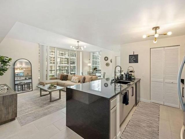 300 Biscayne Blvd S #T 1502, Miami, FL 33131