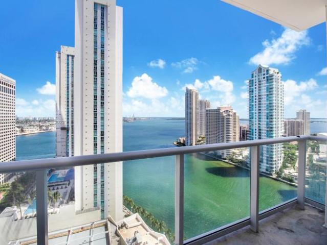 300 Biscayne Blvd S #T 2214, Miami, FL 33131