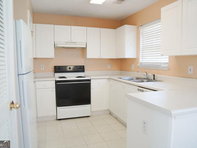 300 Goldenrod Drive