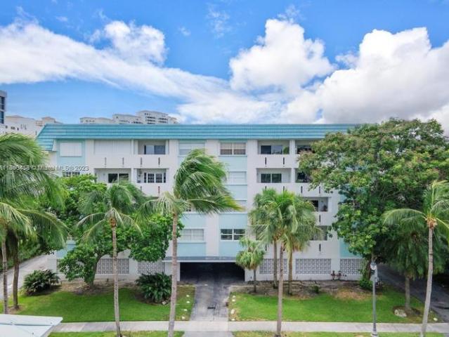 300 Galen Dr #402, Key Biscayne, FL 33149