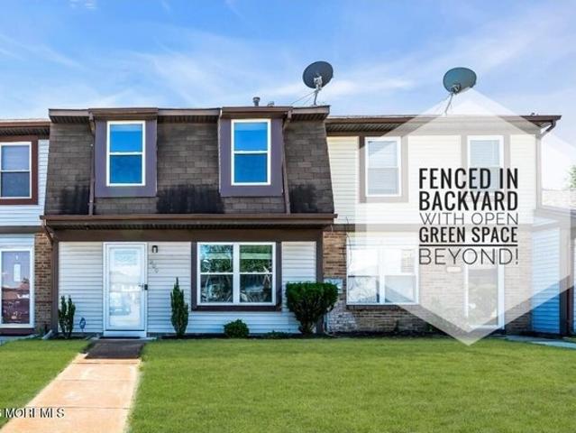 300 Greenwood Loop Rd Unit 300, Brick, NJ 08724