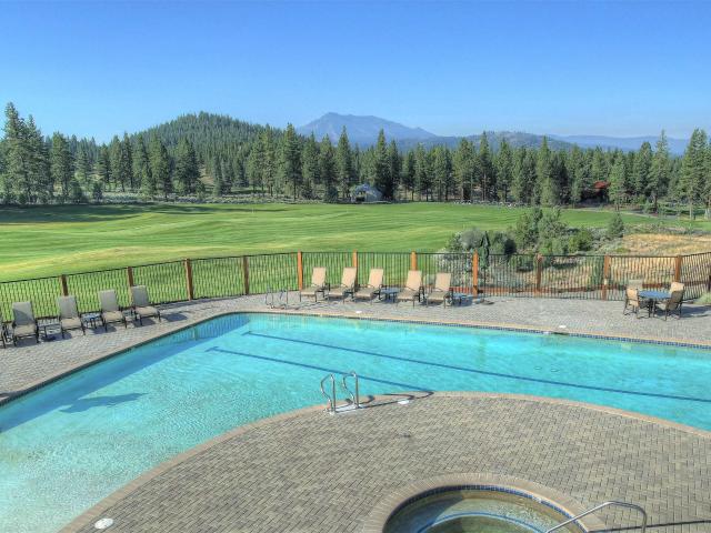 300 Grizzly Ranch Rd, Portola, CA 96122 | MLS #20250