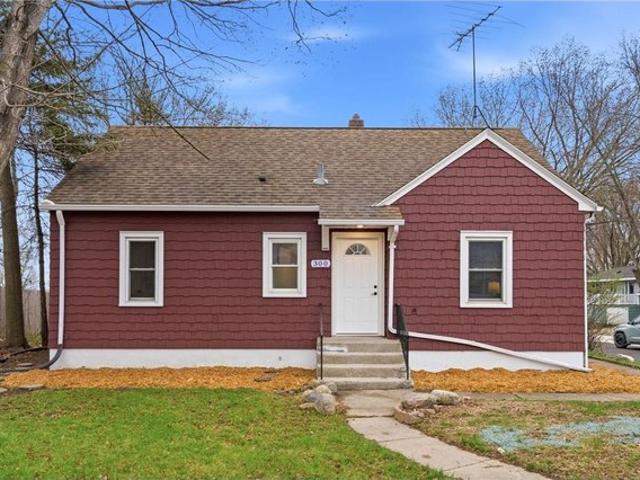 300 Grove Ave N, Silver Lake, MN 55381