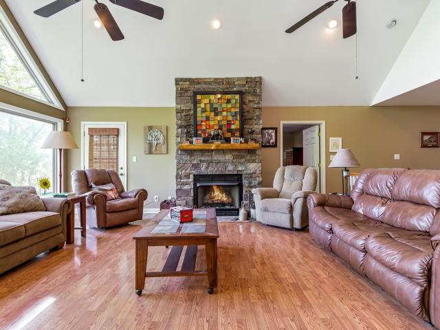 300 Gunter Smith Rd