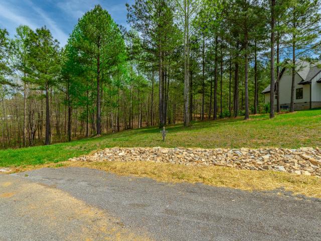 300 Deer Ridge Point