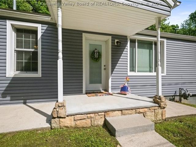 300 Dutch Rd, Charleston, WV 25302