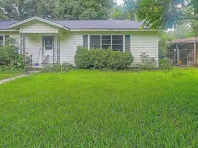 300 DUNCAN AVE, LUFKIN, TX 75901 Single Family Residence For S.