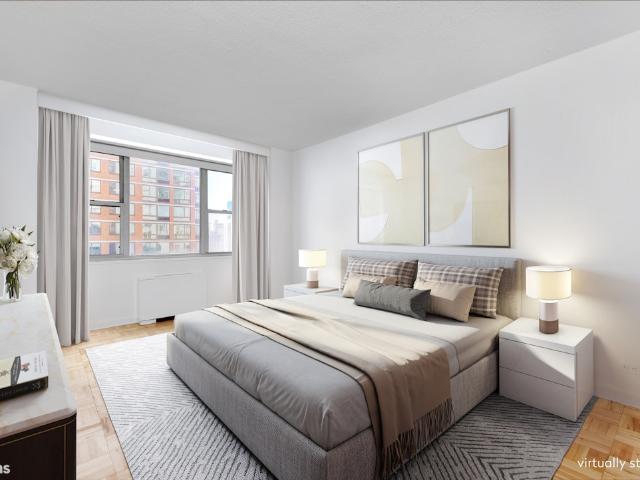 300 E 40TH Street 22N