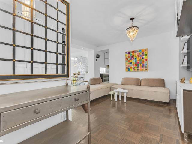300 E 40TH Street 31C