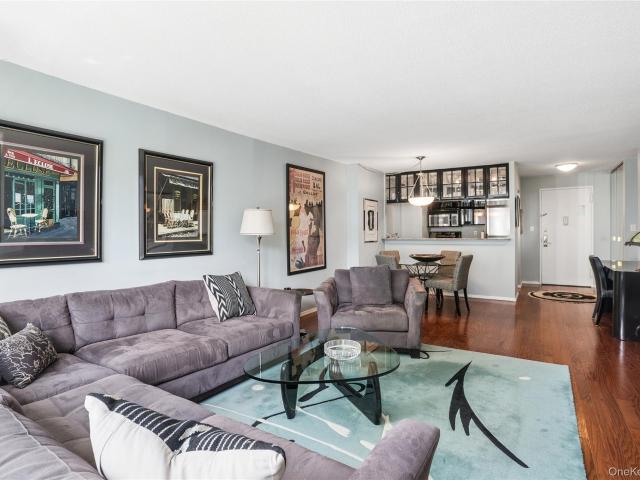 300 E 59th Street 1903
