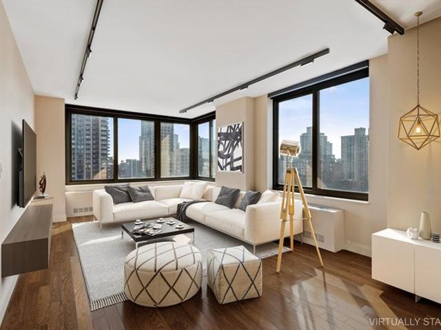 300 E 85th St Apt 1801, New York, NY 10028