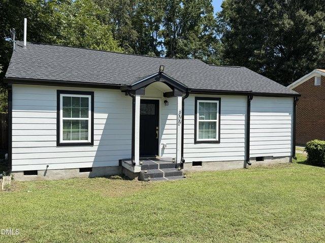 300 E Academy St, Robersonville, NC 27871