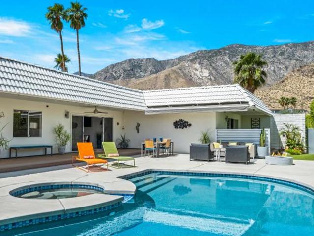300 E Santiago Way, Palm Springs, CA 92264