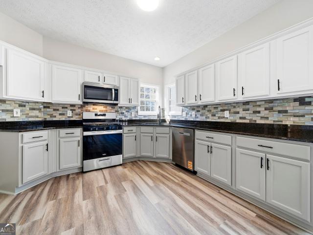 300 Emerald Way