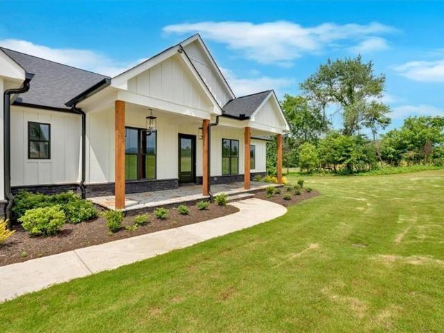 300 Eminence Peak