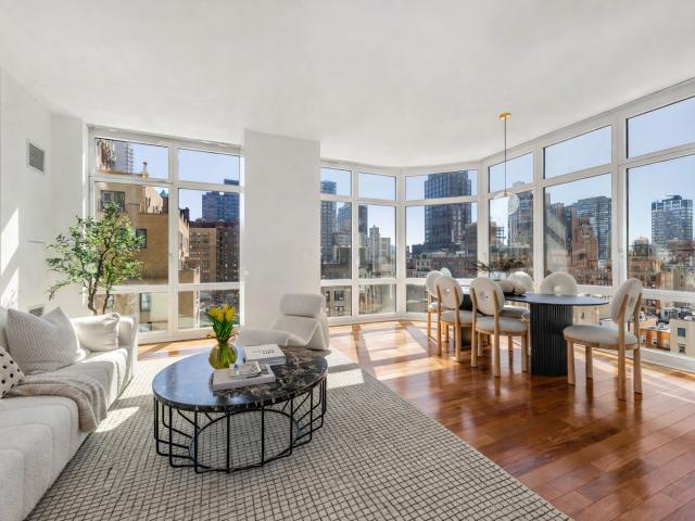 300 East 55th Street, New York, NY