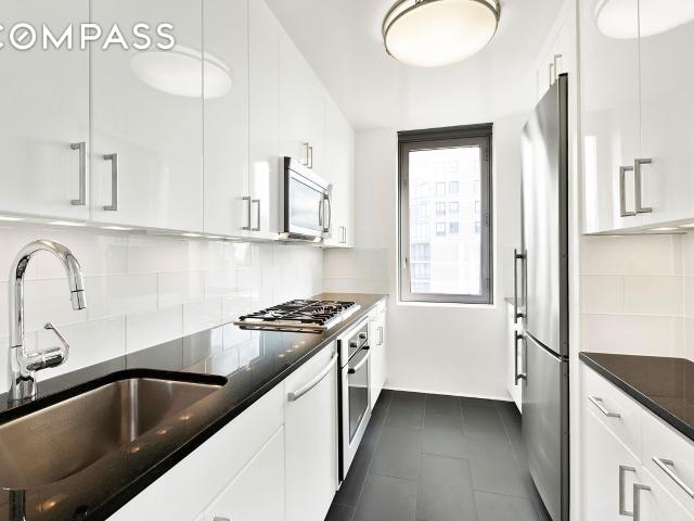 300 East 64th Street, New York, NY