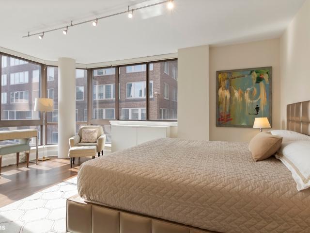 300 East 64th Street, New York, NY