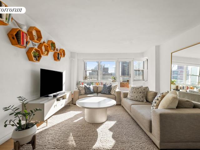 300 East 71st Street, New York, NY