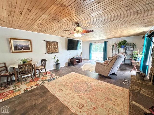 300 Fairway Dr