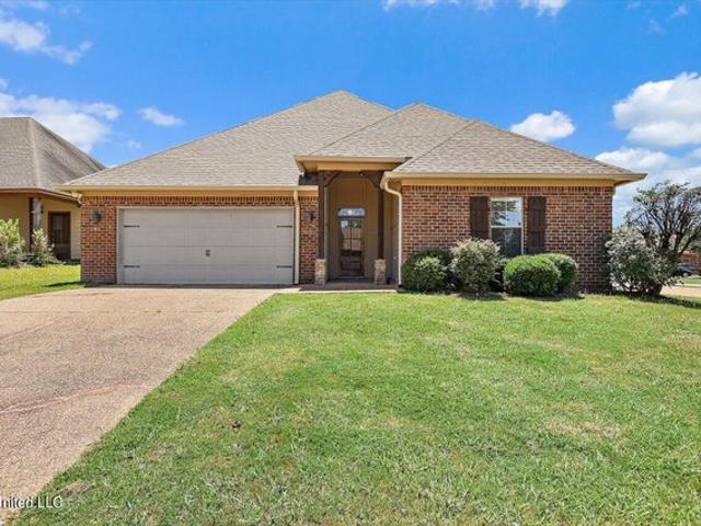 300 Flagstone Dr, Brandon, MS 39042