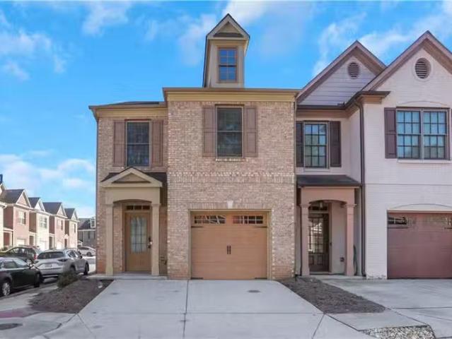 300 Knelston Oak Drive Northeast, Suwanee, GA 30024 MLS #7538.