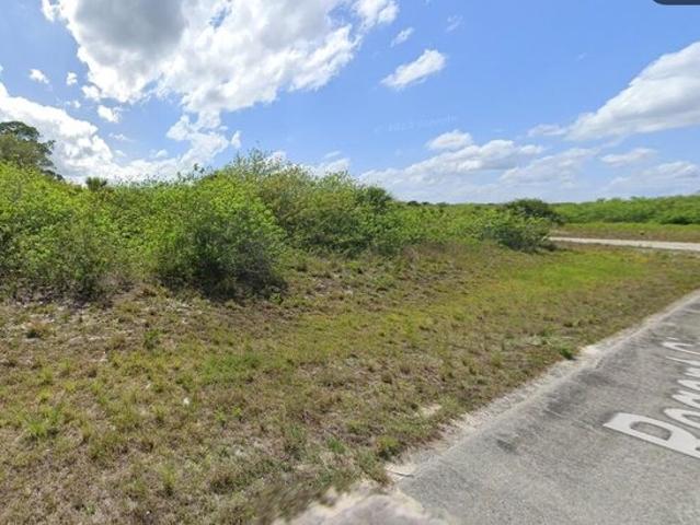 300 Knight Ln, Labelle, FL 33935