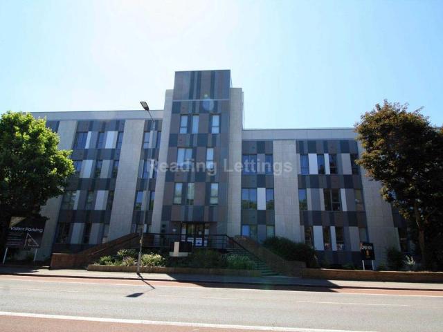 300 Kings Road, Reading 1 bed apartment to rent £1,375 pcm £317 pw