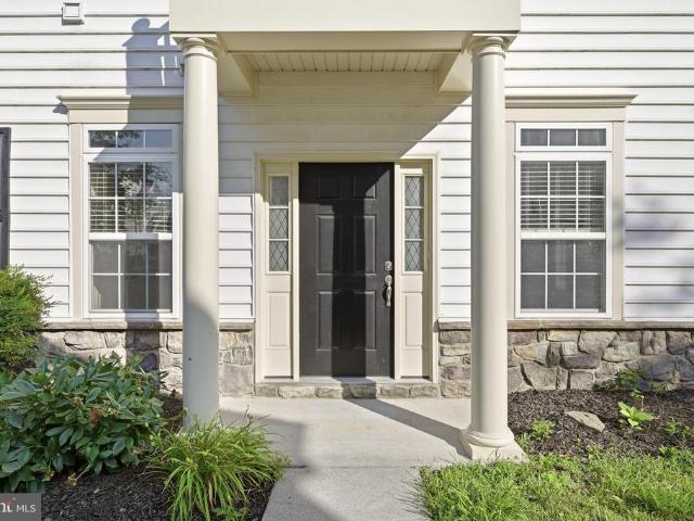 300 Kintyre Lane