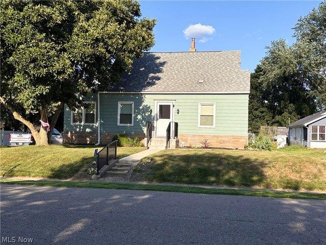 300 Harding Ave SW, Massillon, OH 44646