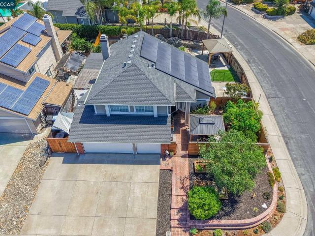 300 Helena Ct