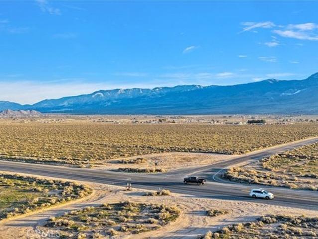 300 Highway 18, Lucerne Valley, CA 92356
