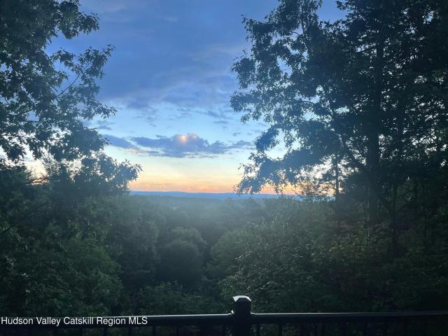 300 Hinrichsen Heights Road
