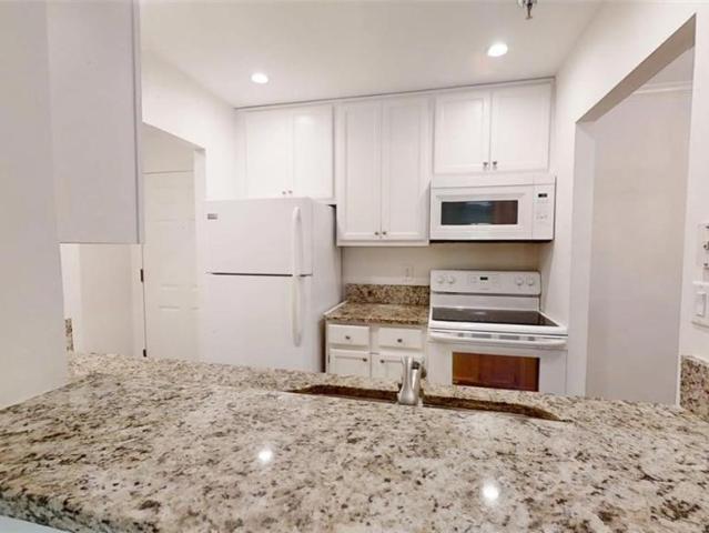 300 Johnson Ferry Rd, Unit A112, Sandy Springs, GA 30328 | MLS #7751