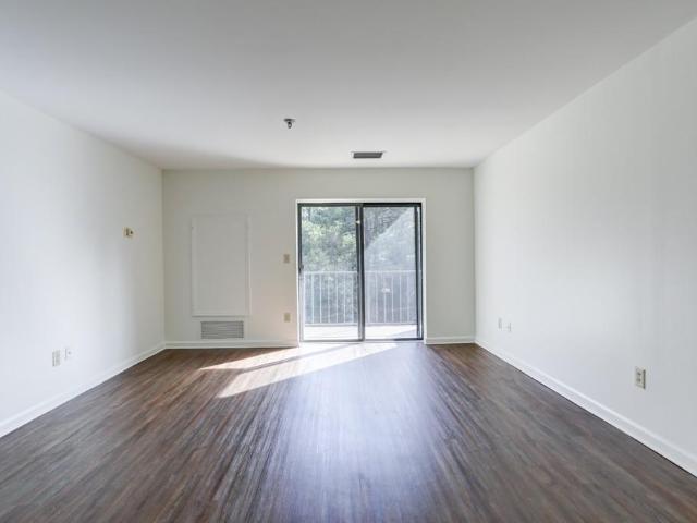 300 Johnson Ferry Road A405
