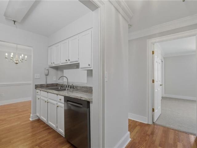 300 Johnson Ferry Road Unit B915, Sandy Springs, US, GA