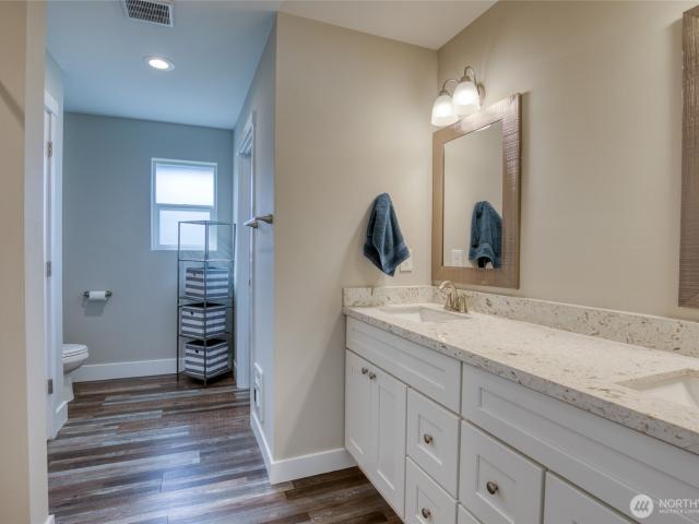 300 Octopus Ave NE, Ocean Shores, WA 98569 | MLS #2497