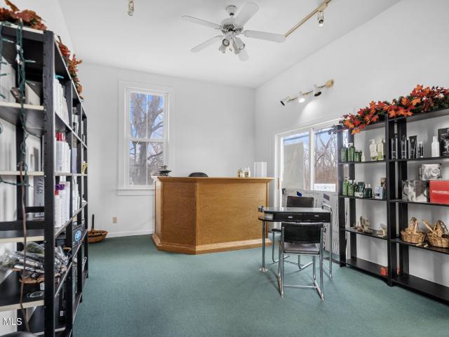 300 Old Niskayuna Road