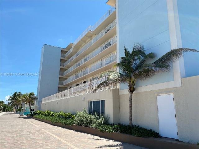 300 Oregon St Unit 204, Hollywood, US, FL