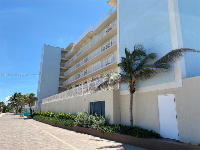 300 Oregon St, Unit 204, Hollywood, FL 33019 | MLS #A11087