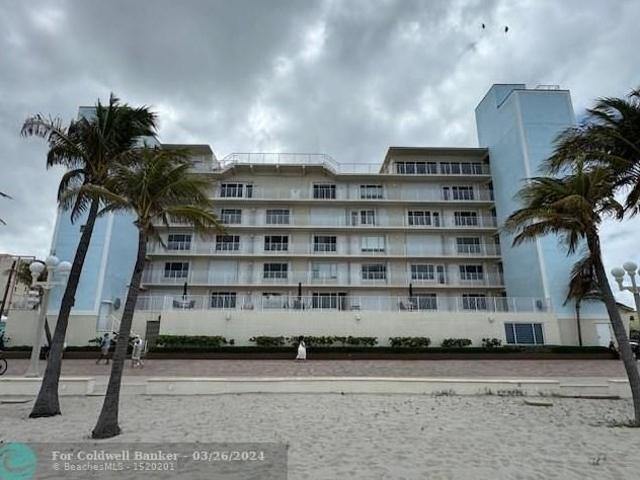 300 Oregon St #401, Hollywood, FL 33019