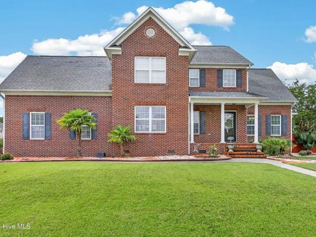 300 Londonberry Ln, Jacksonville, NC 28540