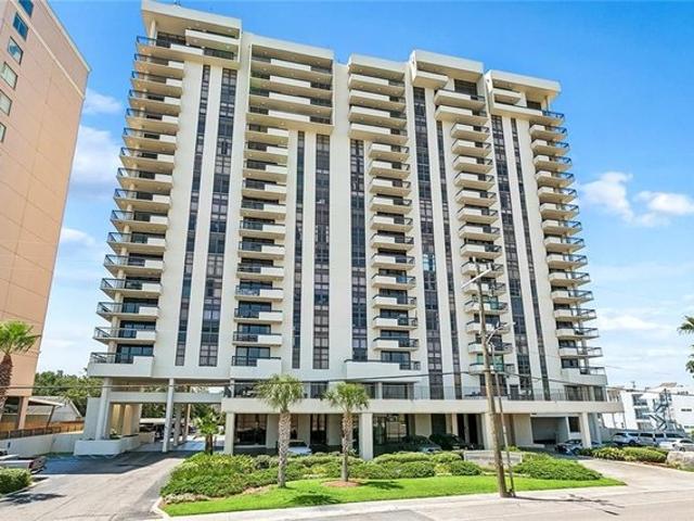 300 Lake Marina Ave Apt 8A, New Orleans, LA 70124