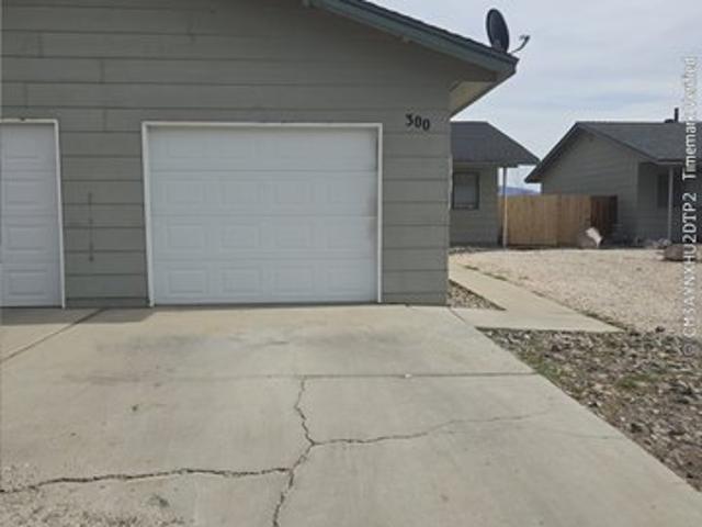 300 Leona Ave Apt B, Yerington, NV 89447