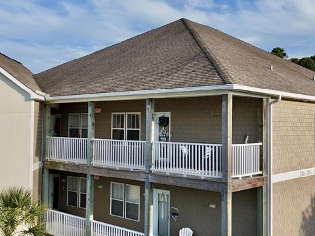 300 Lighthouse Ln, Cedar Point, NC 28584