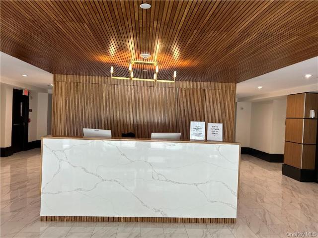 300 Mamaroneck Avenue 729